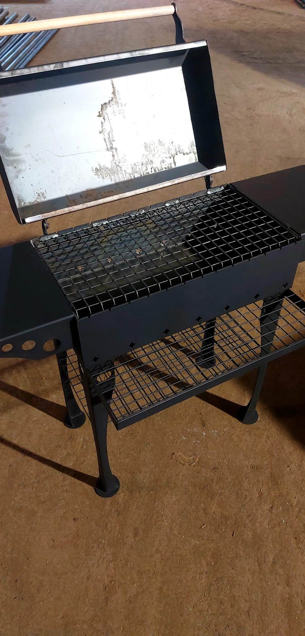 GRILI • DĀRZA GRILI • LANGETECH